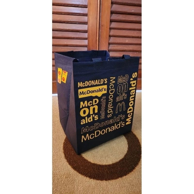 Jual Totebag Original Mcdonald's Black Brown 24 x 30 cm | Totebag Asli ...