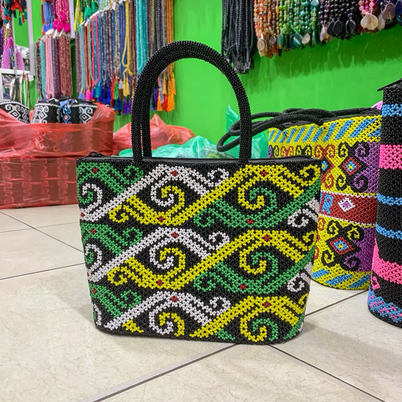 Jual Tas Tenteng Manik Motif Tiung Khas etnik Kalimantan | Shopee Indonesia