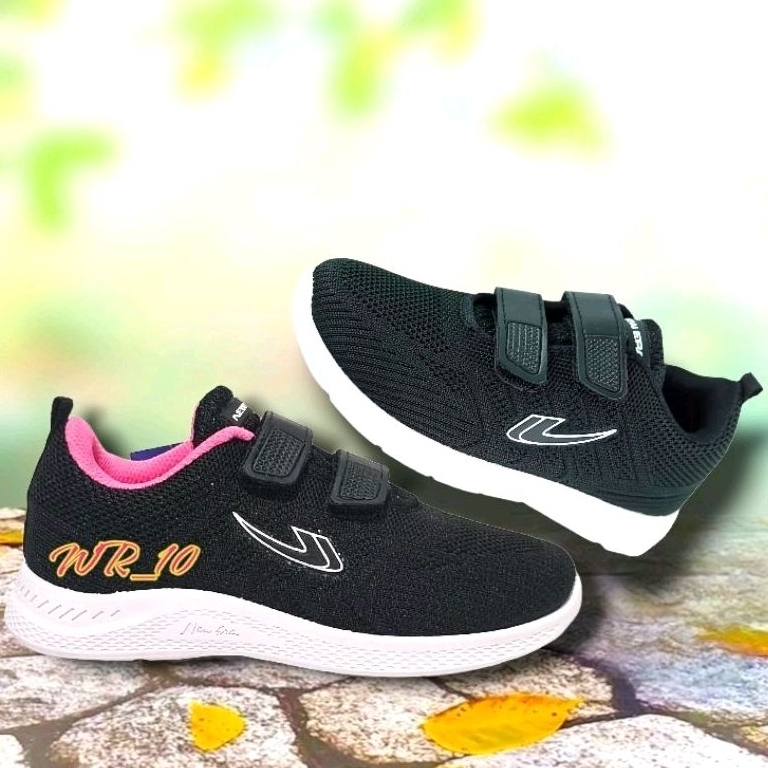 Jual SEPATU NEW ERA PREKAT SIZE 29-36 SOL PHYLON RINGAN ORIGINAL ...