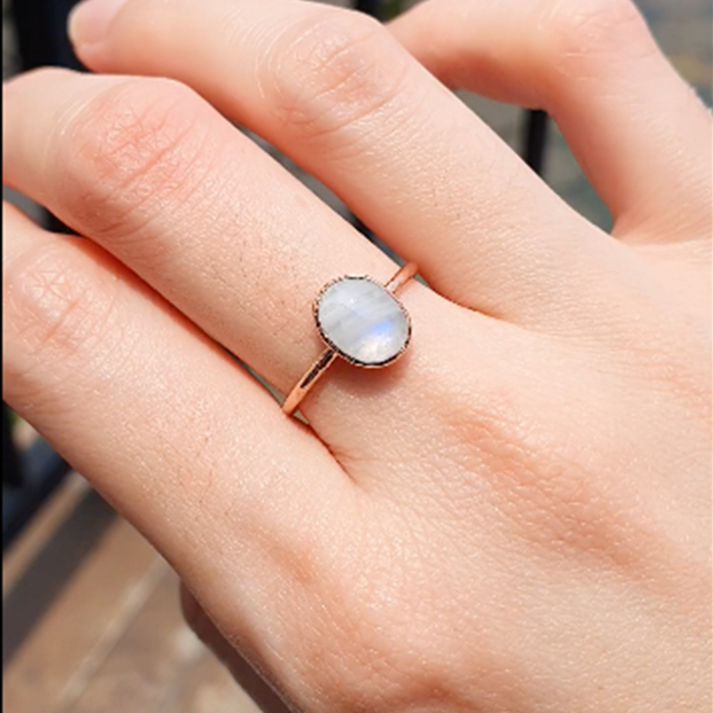 Jual CUPREOUS Moonstone Single Stone Ring | Shopee Indonesia