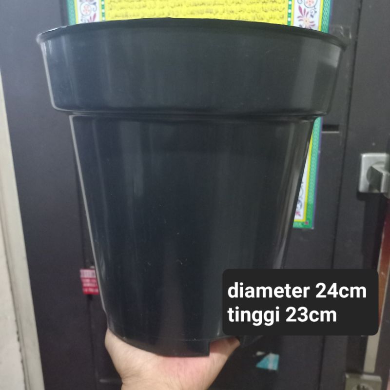 Jual POT BUNGA TINGGI SRONDOL 25 (24Cm) HITAM | Shopee Indonesia