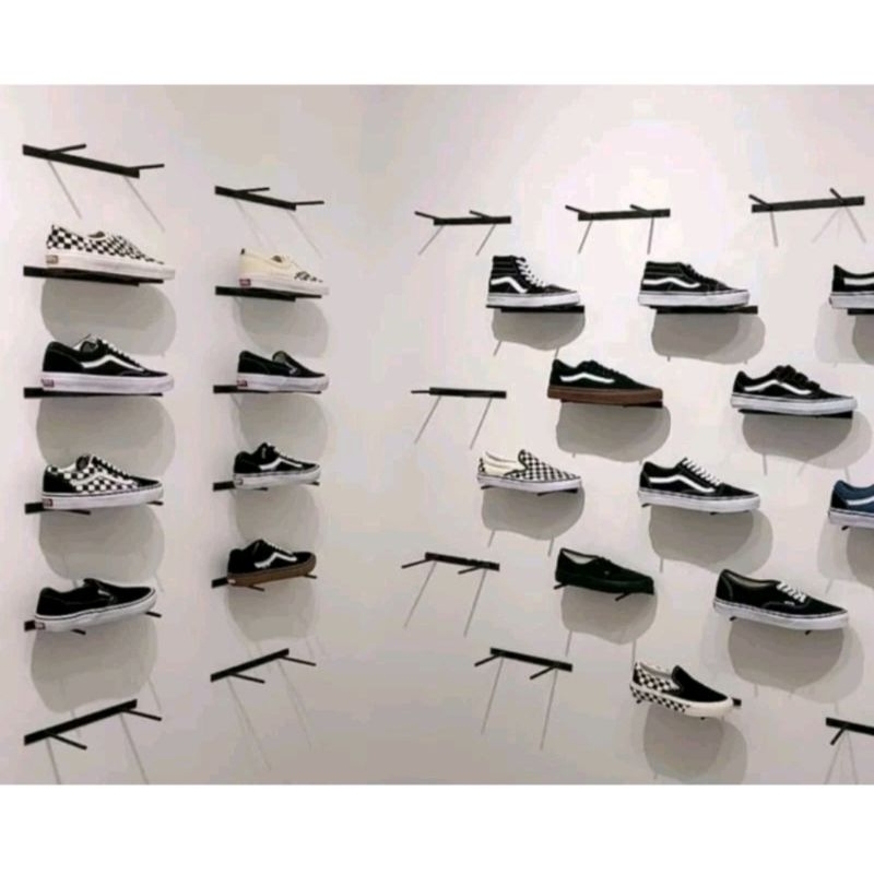Jual Tatakan Sepatu Braket Display Sandal Sepatu Tempel Dinding ...