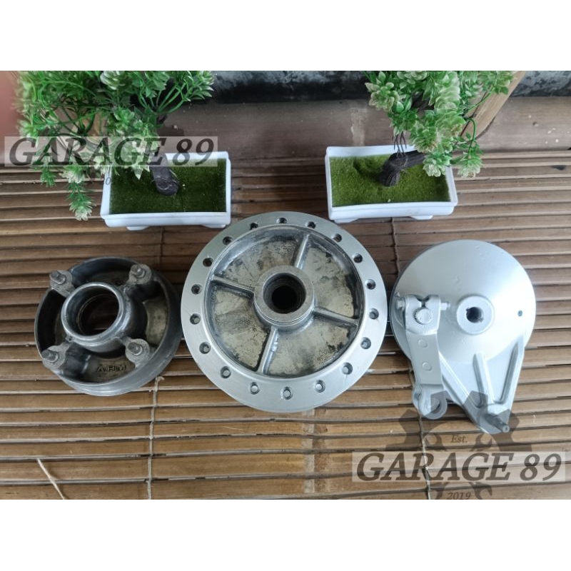 Jual Tromol teromol trombol belakang set komplit panel rem panel gir ... Jual Tromol teromol trombol belakang set komplit panel rem panel gir ...