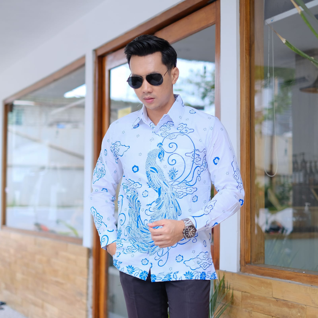 Jual KEMEJA BATIK PRIA MERAK PUTIH BIRU LENGAN PANJANG / KEMEJA BATIK ...
