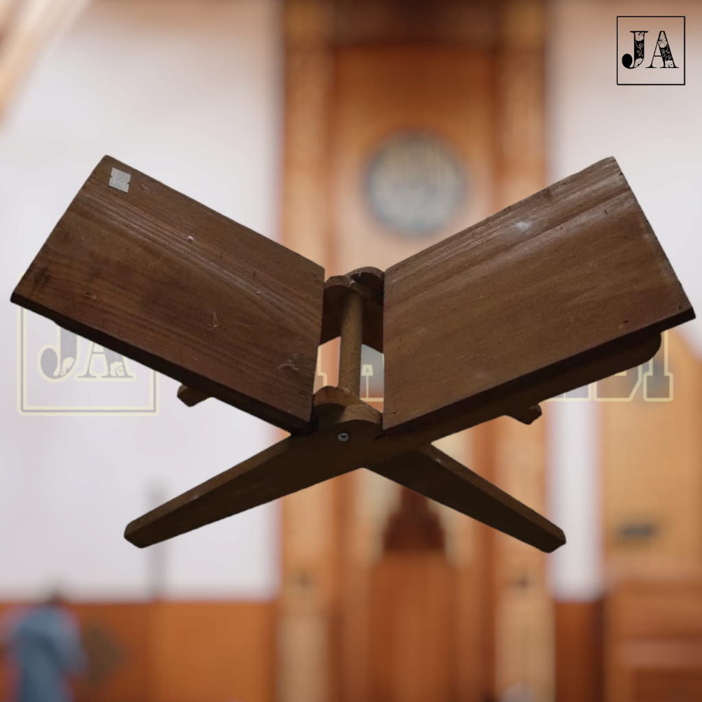 Jual Meja Al Quran | Alas Baca Spon Kayu Lipat | Dudukan Membaca ...