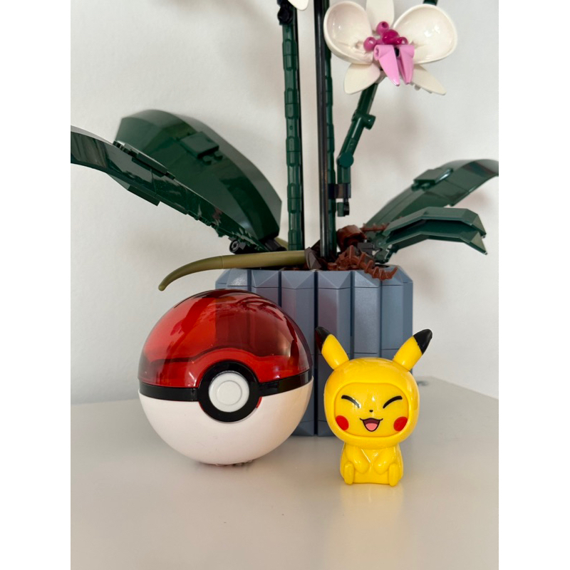 Jual Pokemon Face Off Figures Pikachu Poke ball Toys Changing Swap Face ...