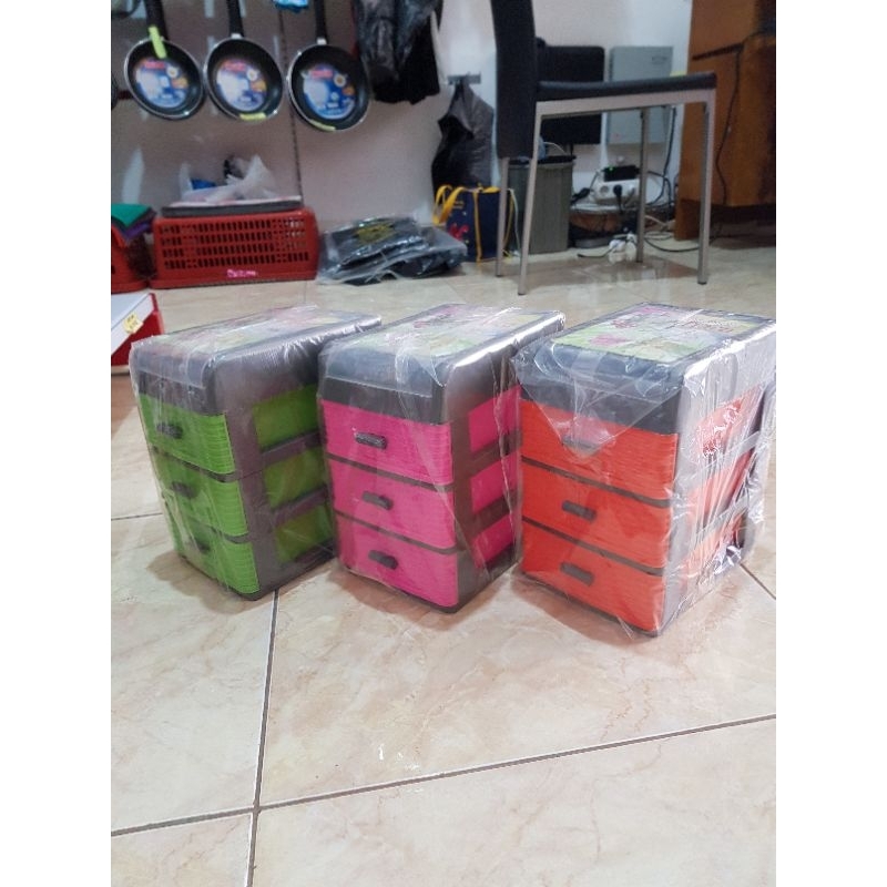 Jual Laci mini/Mini container 3 susun plastik Tiara HW | Shopee Indonesia