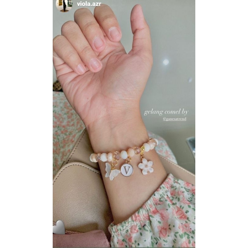 Jual gelang inisial 1 huruf selebgram korea kristal inisial bunga kupu ...