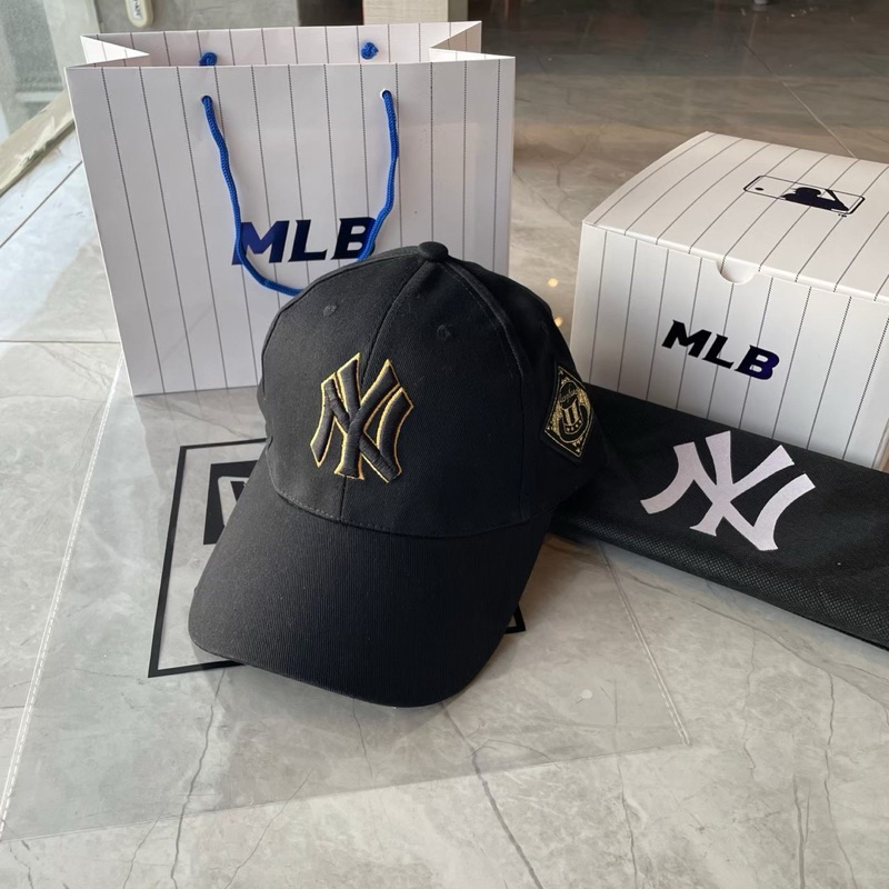 Jual Topi New York Yankees Korea baseball Cap Trophy Black Gold ...