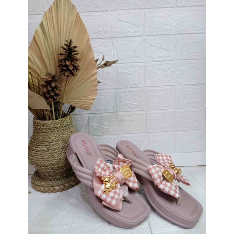 Jual SANDAL CEWEK JAPIT PITA BERUANG SANDAL KOREA | Shopee Indonesia