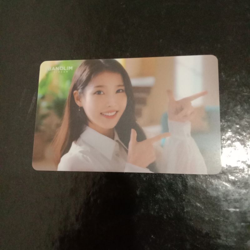Jual IU OFFICIAL PHOTOCARD BANOLIM PIZZA | Shopee Indonesia