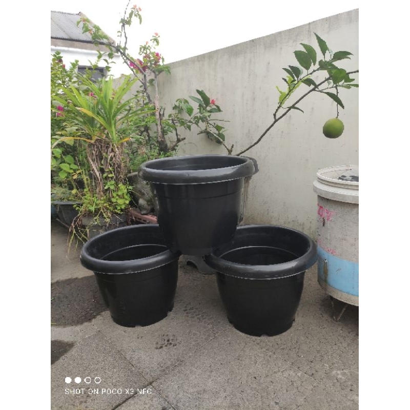 Jual pot bulat 35hitam polos | Shopee Indonesia