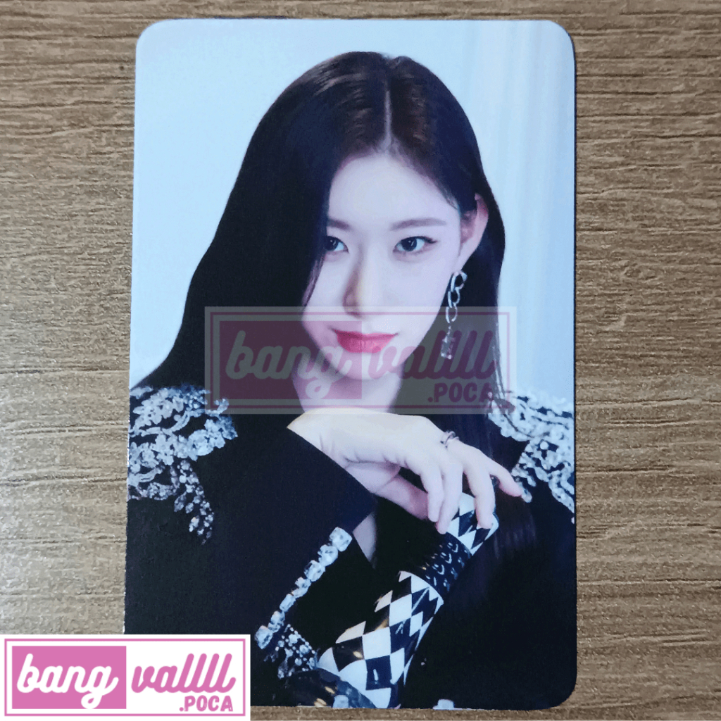 Jual PHOTOCARD PC ITZY TRADING CARD WONDERWORLD CHECKMATE YEJI LIA ...