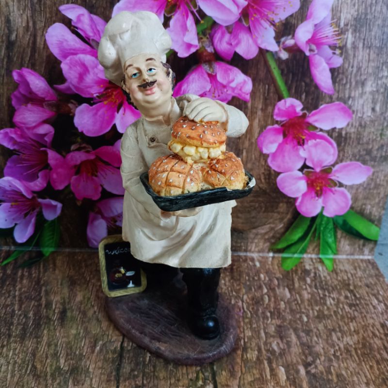 Jual Patung koki chef pegang nampan roti dekorasi dapur | Shopee Indonesia
