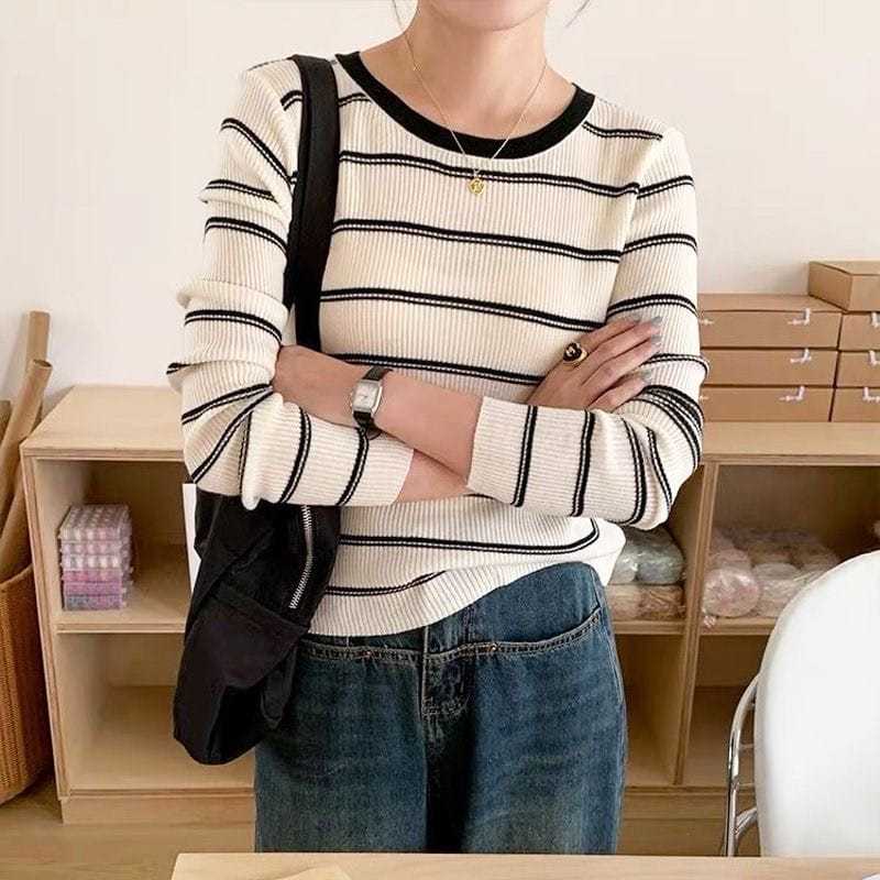 Jual Faradilla Top Knit Basic Stripe Lengan Panjang - Atasan Wanitan Rajut TM | Shopee Indonesia