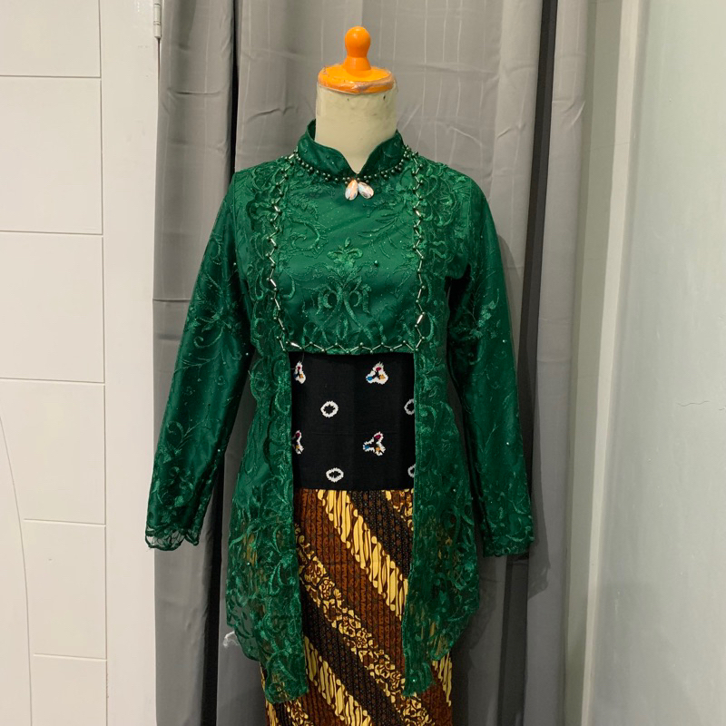 Jual [READY] Kebaya Kutu Baru Akar Kerah Sanghai | Kebaya Hijab | Kebaya Modern | Kebaya Wisuda ...