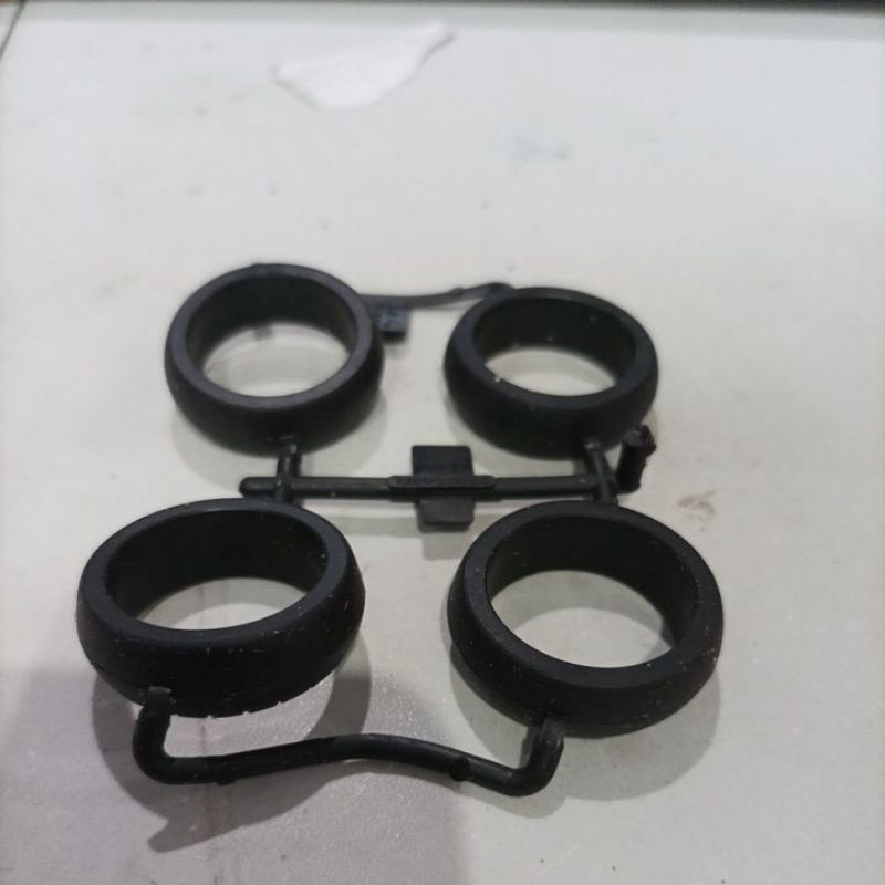 Jual Tamiya velg Large copotan kit original dan ban large | Shopee ...