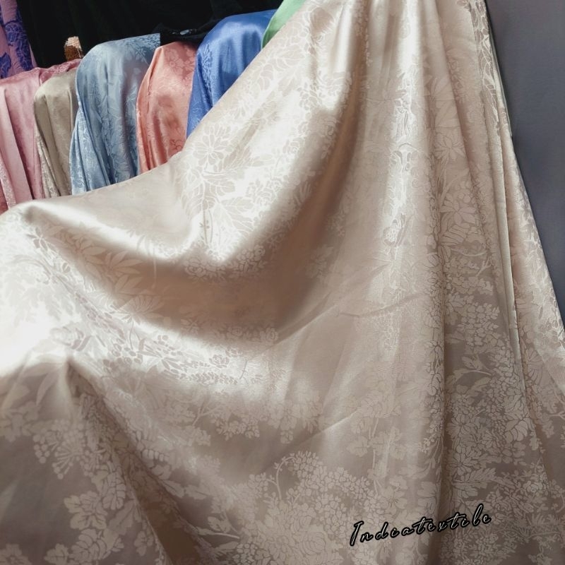 Jual Promo Kain satin motif embos / harga persetengah meter | Shopee ...