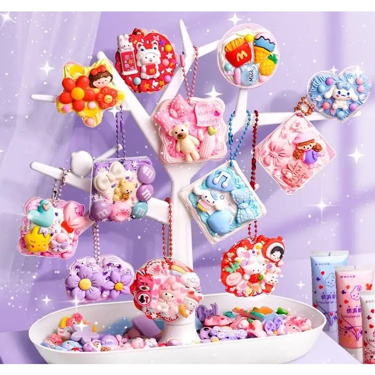 Jual DIY Keychain Gantungan Kunci Akrilik DIY dengan stiker dan charm ...