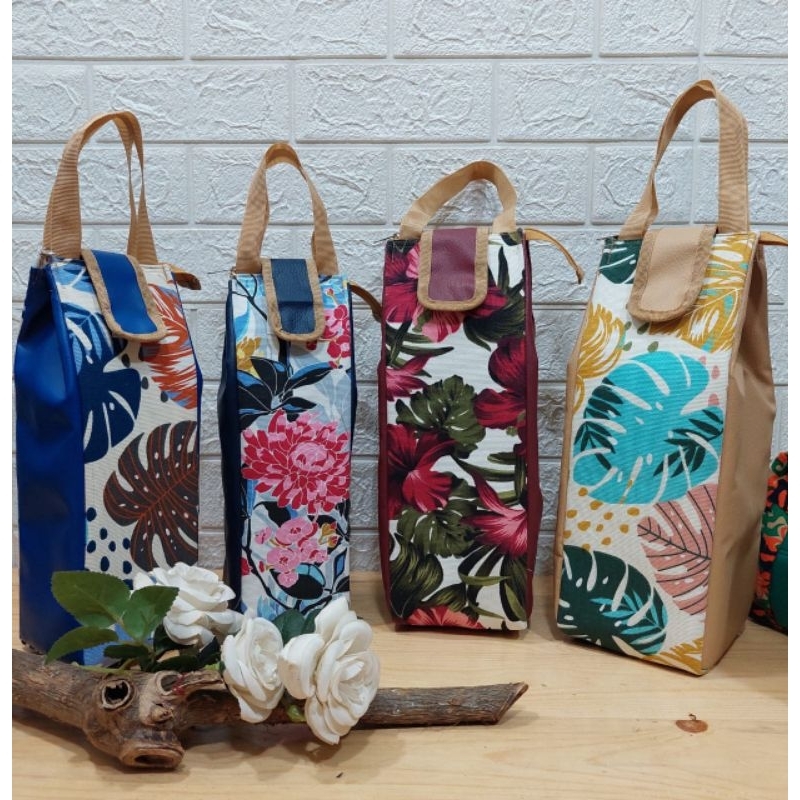 Jual Tas Botol Minum 2 Liter dan 1 Liter Air Mineral 1.5 Liter Bahan ...