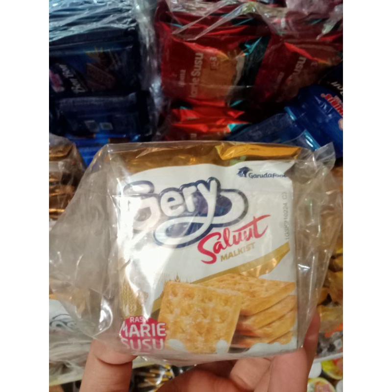 Jual Gery Saluut Malkist Rasa Marie Susu 10Pcs | Shopee Indonesia