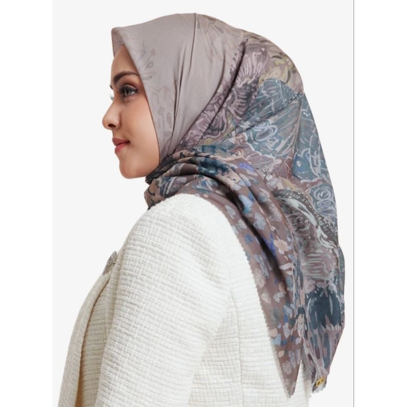 Jual The Farsha Series by Buttonscarves (khaki) | Shopee Indonesia
