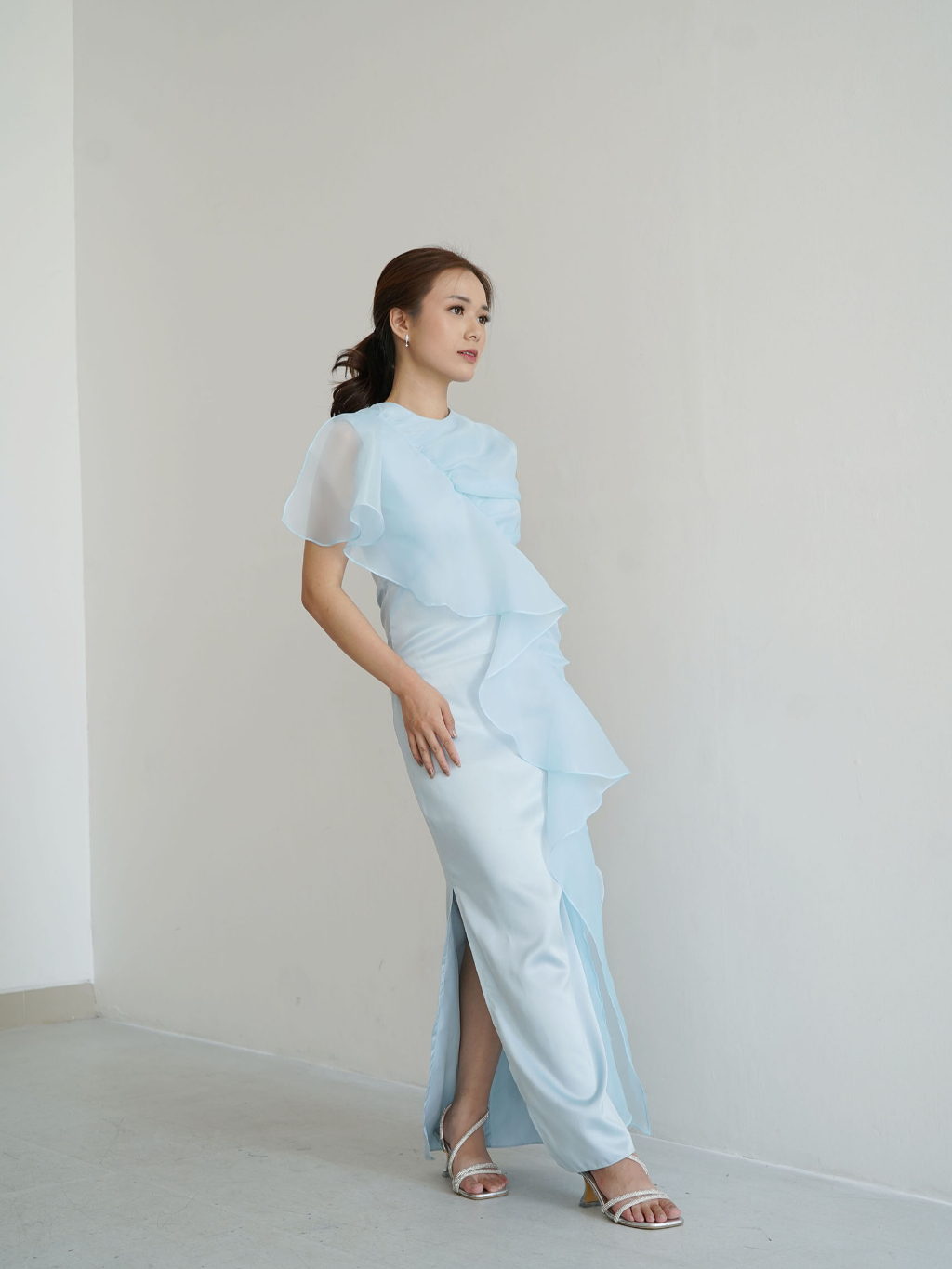 Jual CLEYA DRESS in baby blue - dress pesta / gaun pernikahan / dress ...