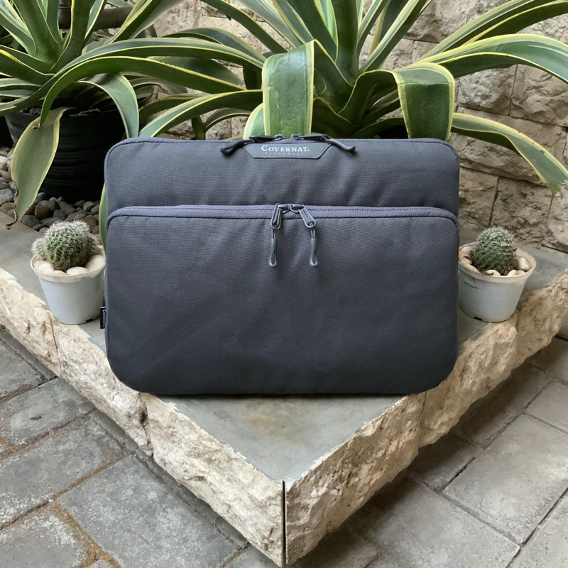 Jual COVERNAT X FRISBEE LAPTOP SLEEVE | Shopee Indonesia