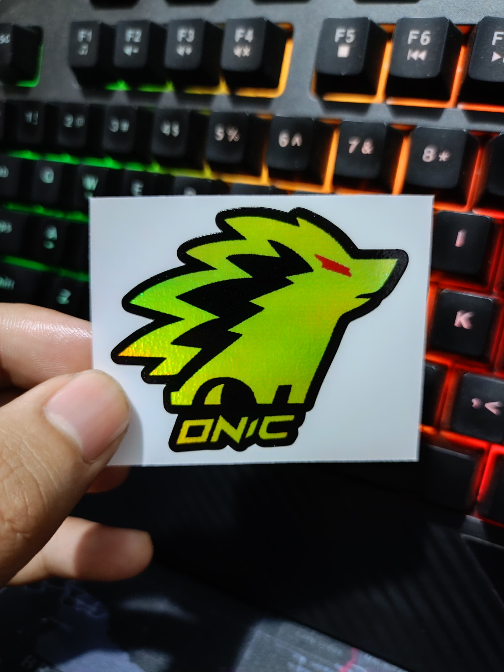 Jual Sticker Logo Onic Esport ukuran 5,6 cm sticker case hp dll ...