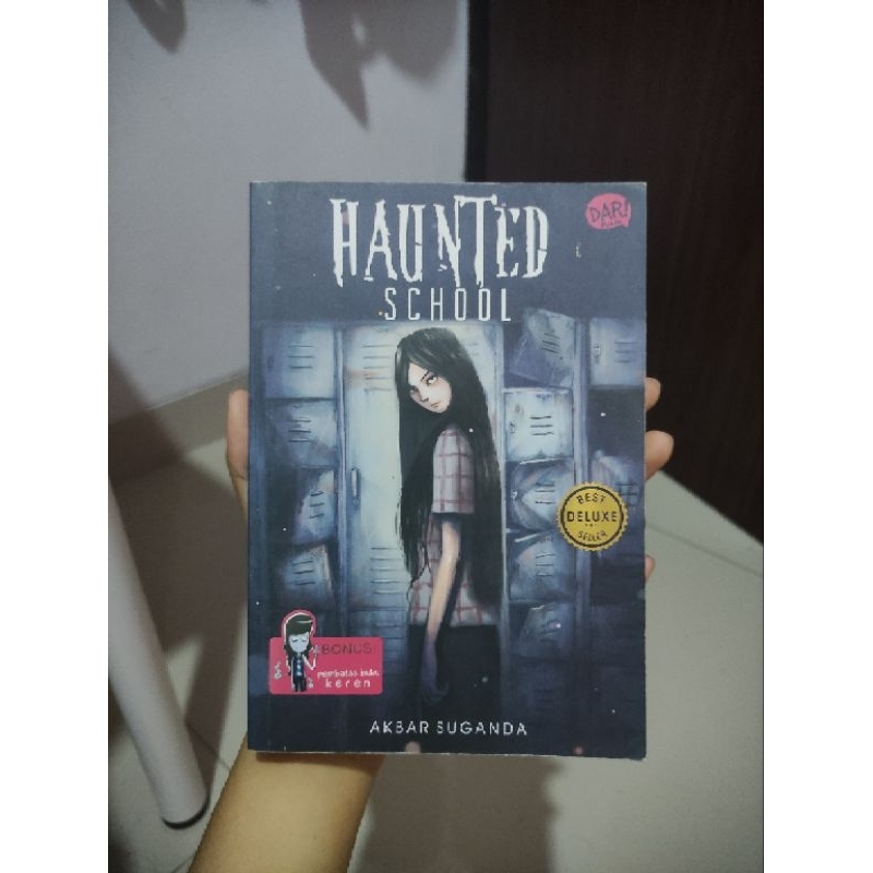 Jual PRELOVED BUKU ANAK HAUNTED SCHOOL, STARLIGHT, ROXY ROXY, PERI ...