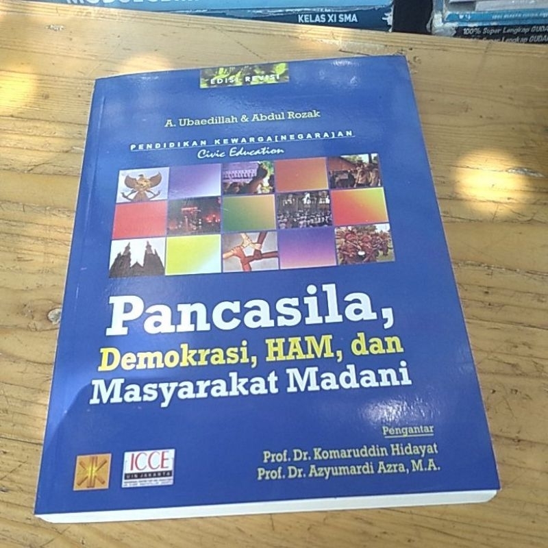Jual buku pendidikan kewarganegaraan civic education pancasila demokrasi ham dan masyarakat ...