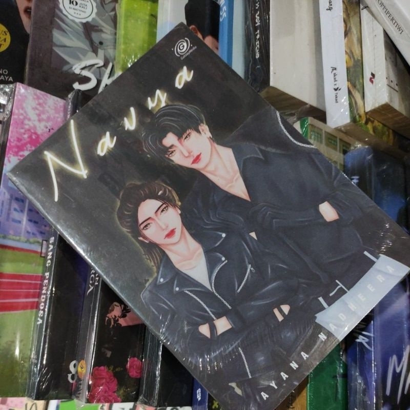 Jual Novel + Phantera Leo + Azzamine + A dan Z + 7 Prajurit + Laut ...