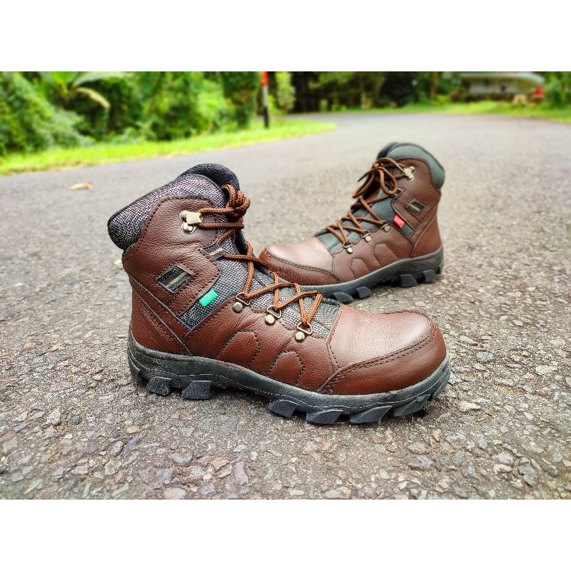 Jual Sepatu Boots safety Kulit Coklat Kitchen Proyek Lapangan PKL ...