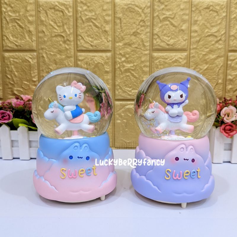 Jual Snowball /Pajangan Bola Kaca Musik Box HelloKitty dan Kuromi Sweet ...