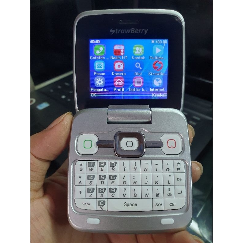Jual Hp StrawBerry ST99 WHISKY Minus Lcd ada garis2 fungsi normal | Shopee Indonesia
