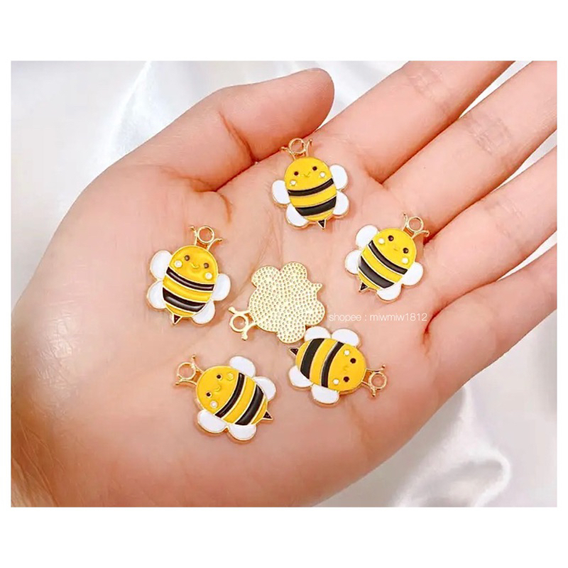 Jual Liontin Charm Bandul Enamel Epoxy Alloy Lebah - Bee - Liontin ...