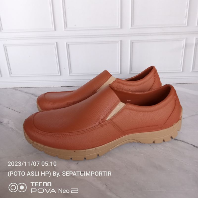 Jual ORIGINAL - Sepatu Pantofel Pria Pro ATT AWK - Sepatu slop karet ...