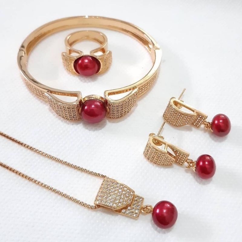 Jual Aksesoris Perhiasan Set lengkap Rhodium Lapis Emas 18 karat ...