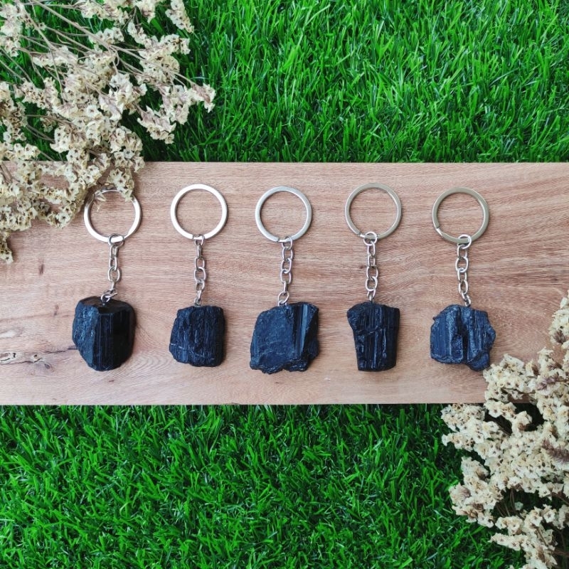 Jual Black Tourmaline Rough Keychain Natural Healing Stone - Batu Alam ...