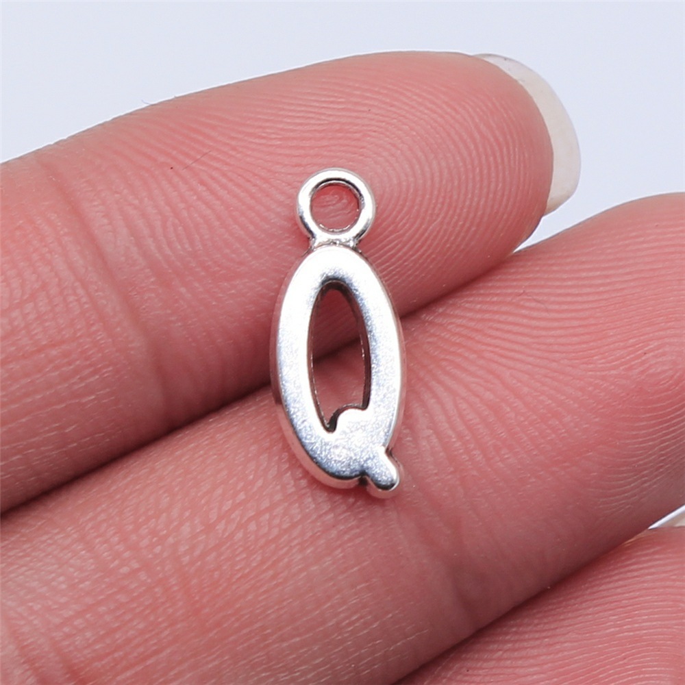Jual 1 pcs Charm Aksesoris Besi - SERI HURUF ALFABET GANTUNG SILVER ...