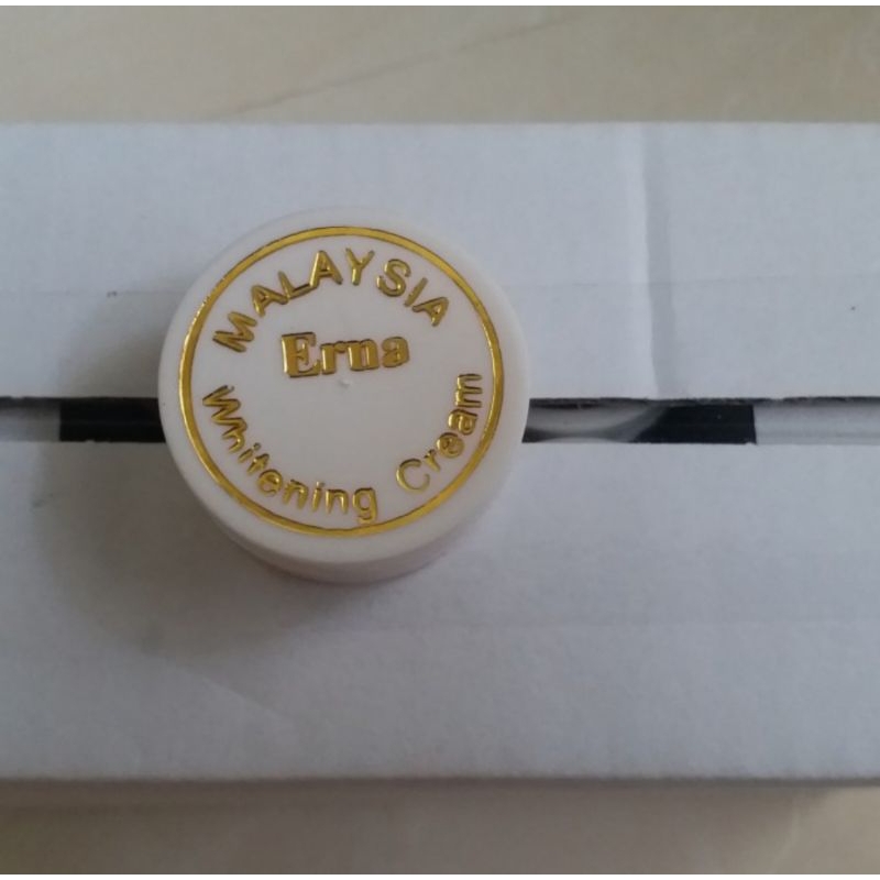 Jual krim cream pemutih erna malaysia per box isi 32 pcs | Shopee Indonesia