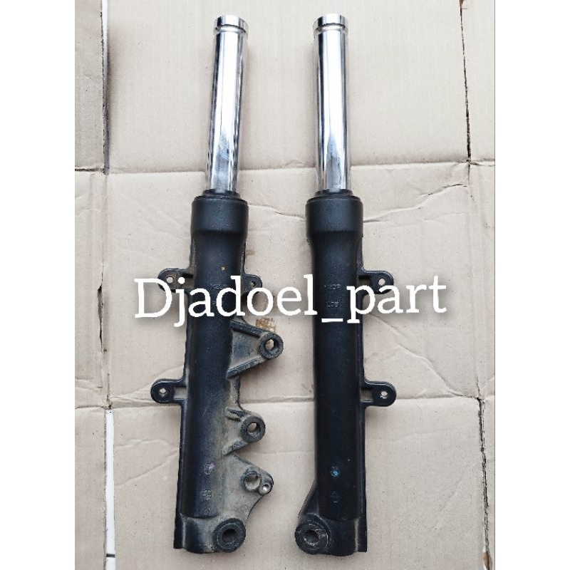 Jual Shockbreaker shock depan Yamaha NMAX original | Shopee Indonesia