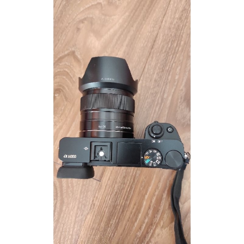 Jual SONY a6000 + Lensa E35mm F1. 8 oss | Shopee Indonesia