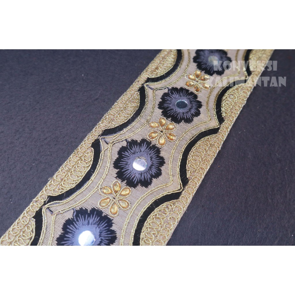 Jual Renda India RI 12 Lebar 7CM (Per Yard / 90 CM) | Shopee Indonesia
