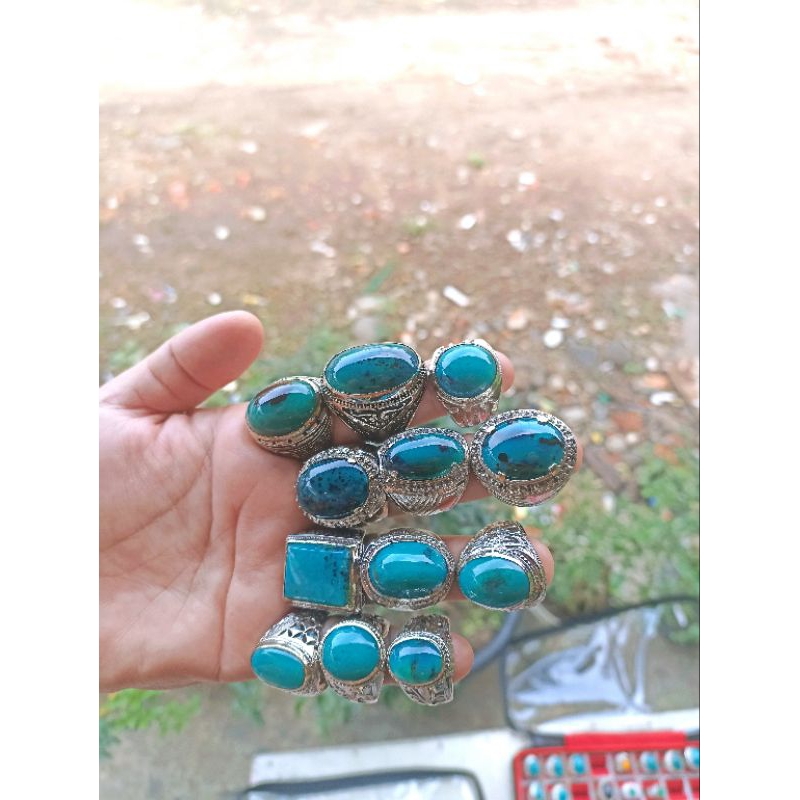 Jual Batu Bacan totol,Batu Bacan Asli, Batu Bacan Kristal | Shopee ...