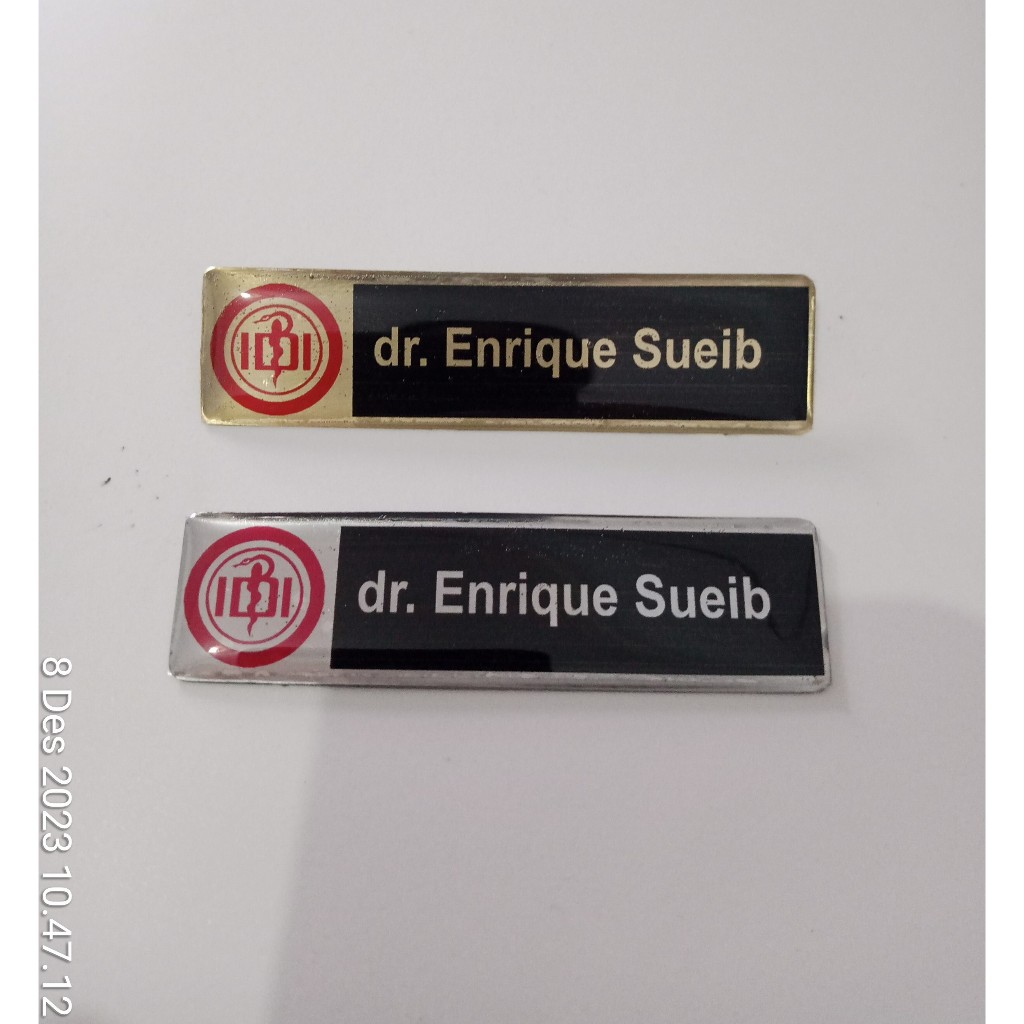 Jual name tag /nama dada logam kotak gold/silver model4 | Shopee Indonesia