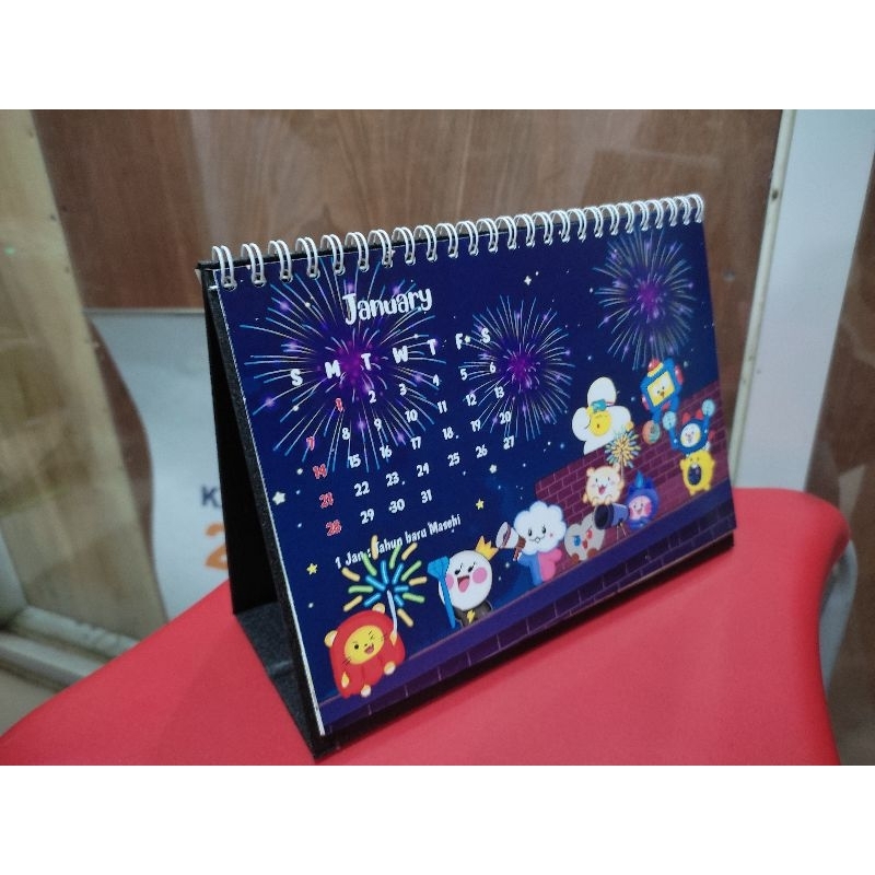Jual kalender duduk 2025 desain estetik | Shopee Indonesia