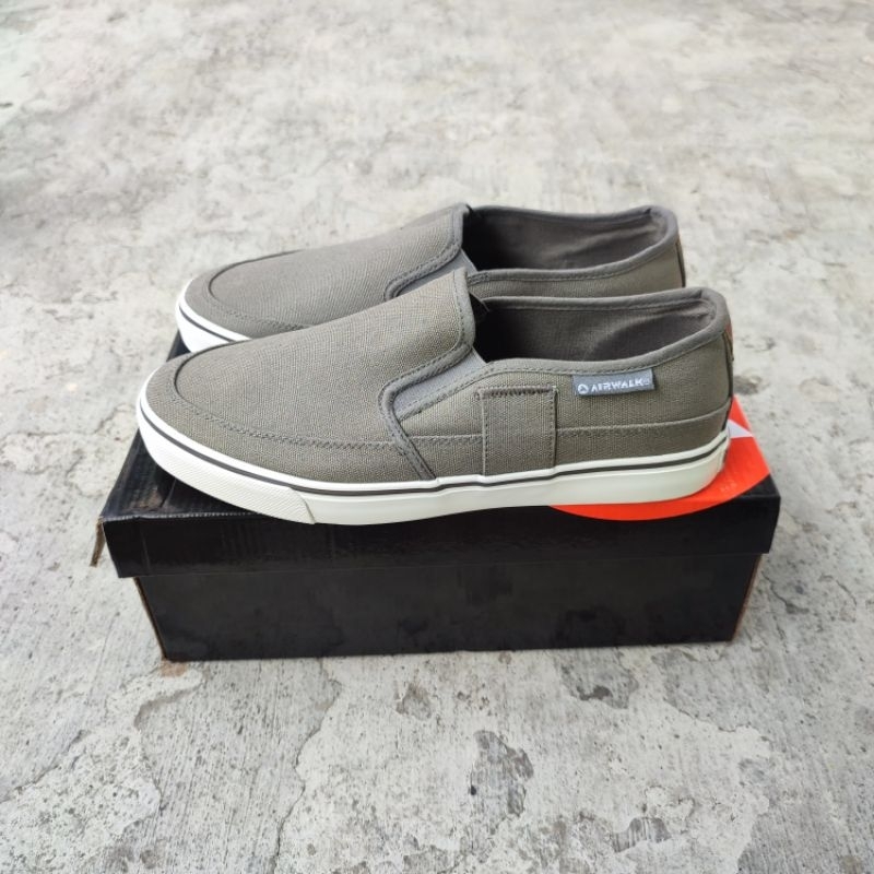 Jual Sepatu Slip On Airwalk Men's Sneakers Original | Shopee Indonesia