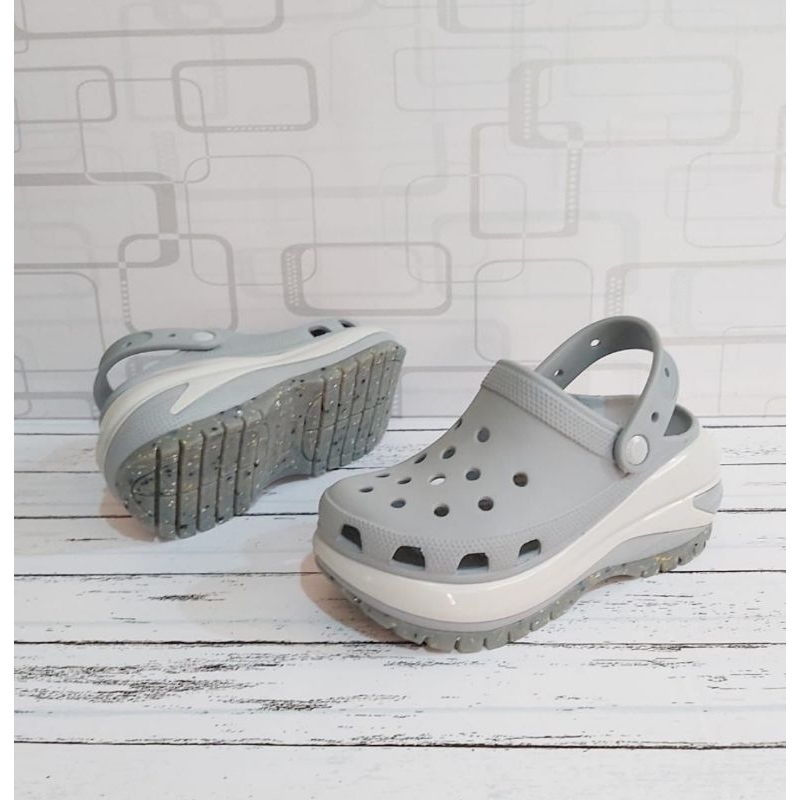 Jual CROCS Classic Mega Crush Clog / Crocs Mega Crush Clog Woman ...