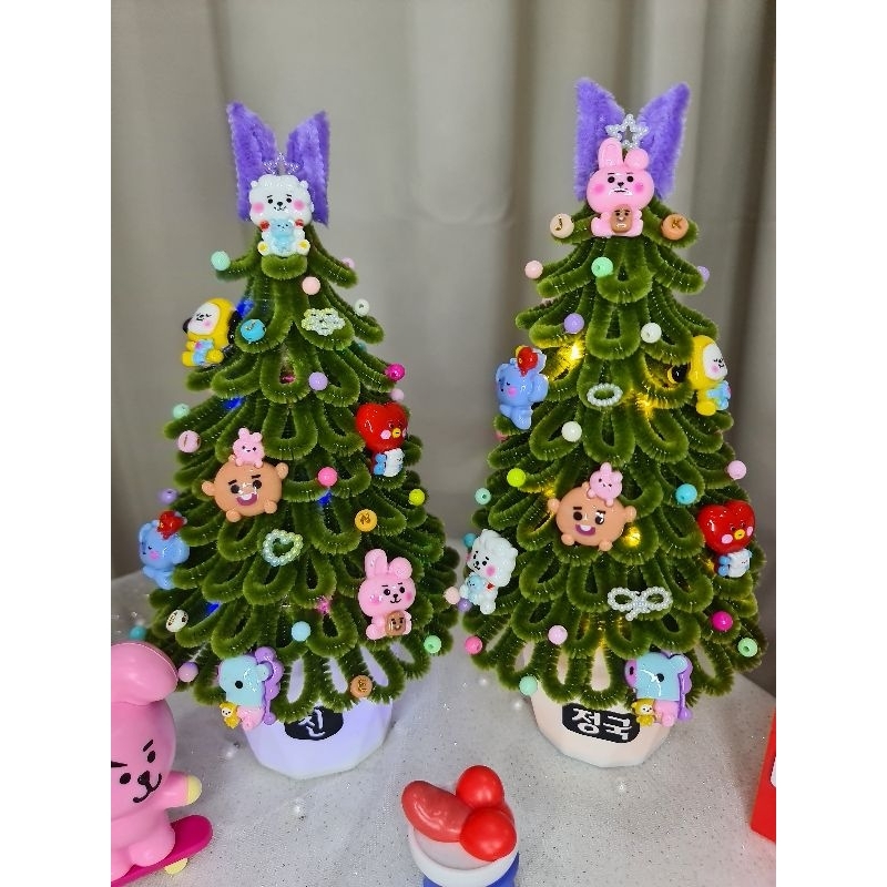 Jual mini xmas tree bt21 pohon natal bt21 | Shopee Indonesia